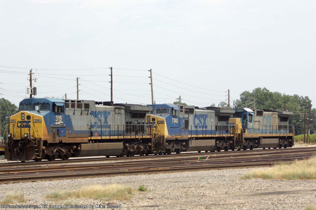 CSX 319, CSX 7740, CSX 7550 Augusta yard